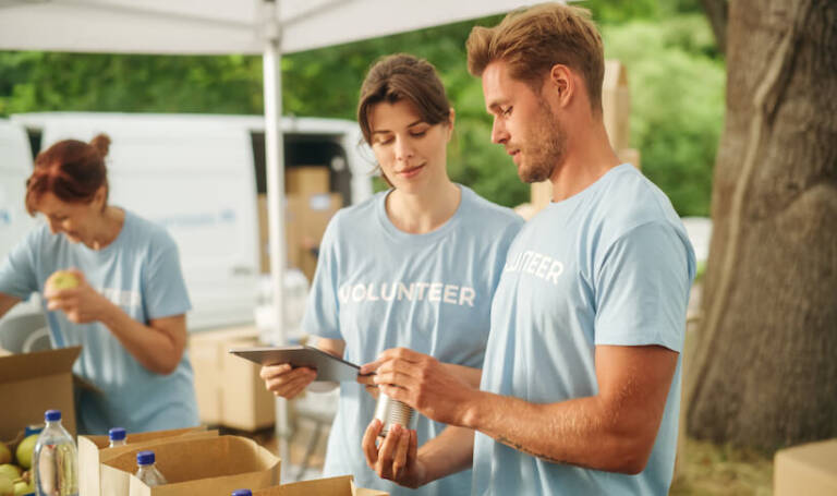 18 Essential Nonprofit Leadership Skills [+ Career Tips]